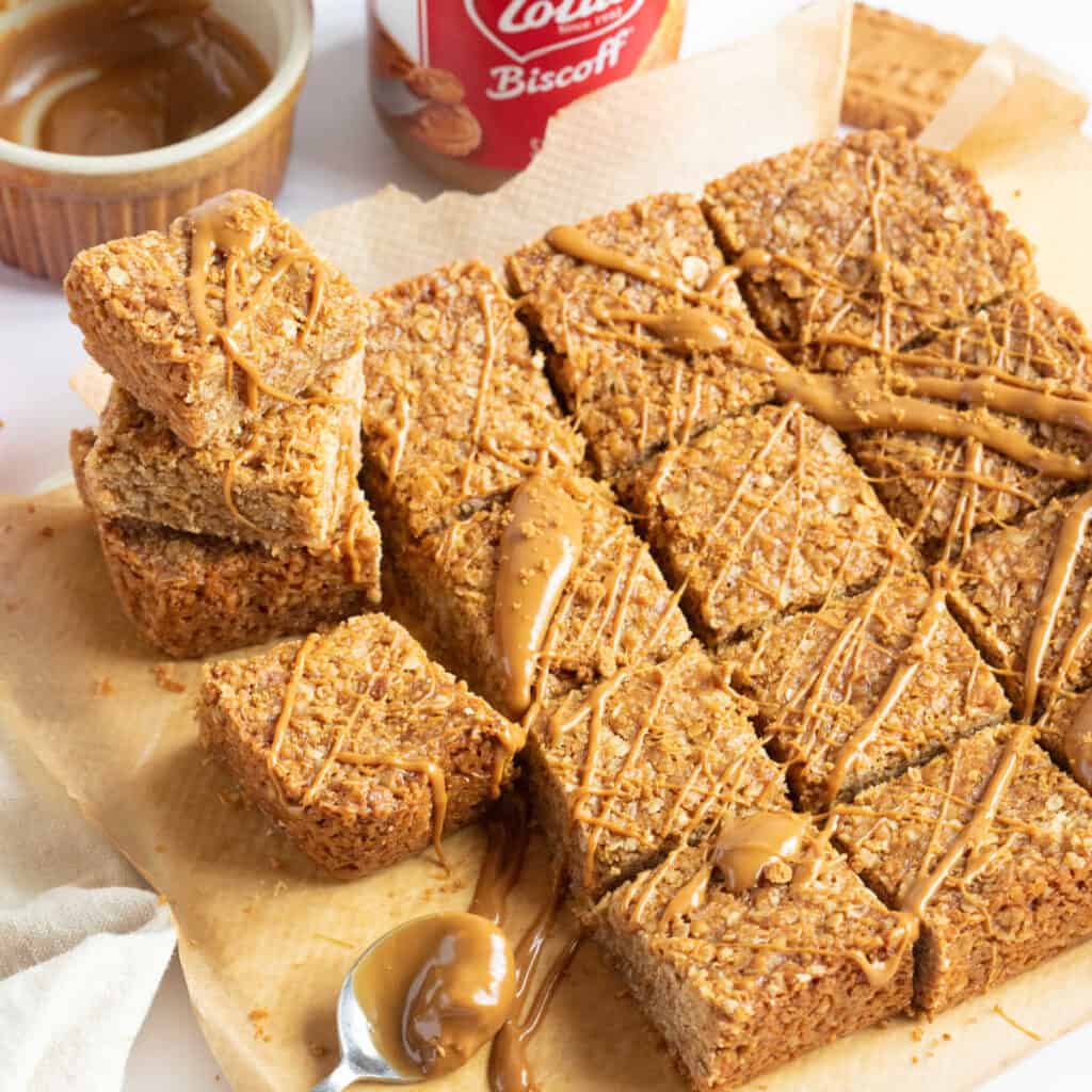 Lotus Biscoff Flapjack Recipe - Effortless Foodie