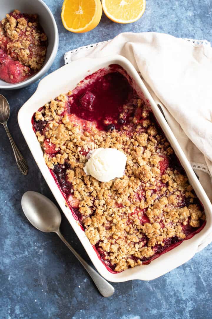 Easy Frozen Berry Crumble Recipe - Effortless Foodie