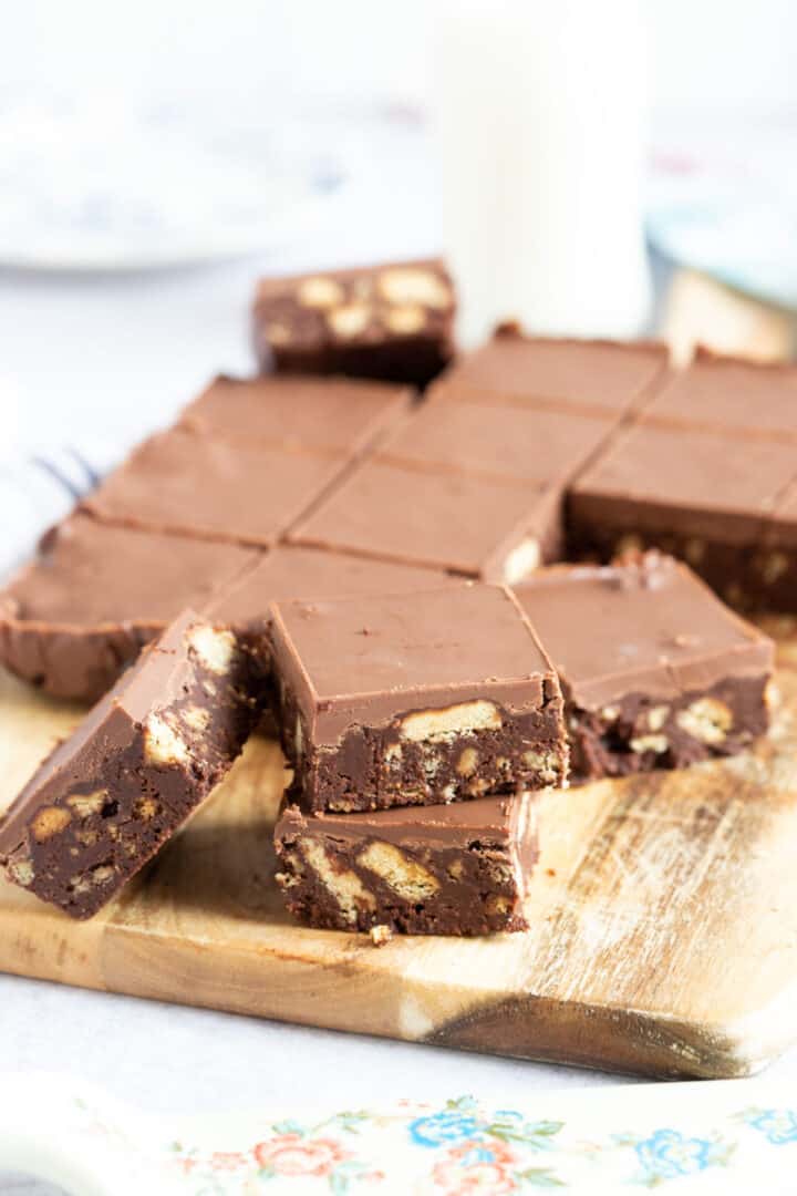 Easy Chocolate Tiffin Recipe - Effortless Foodie