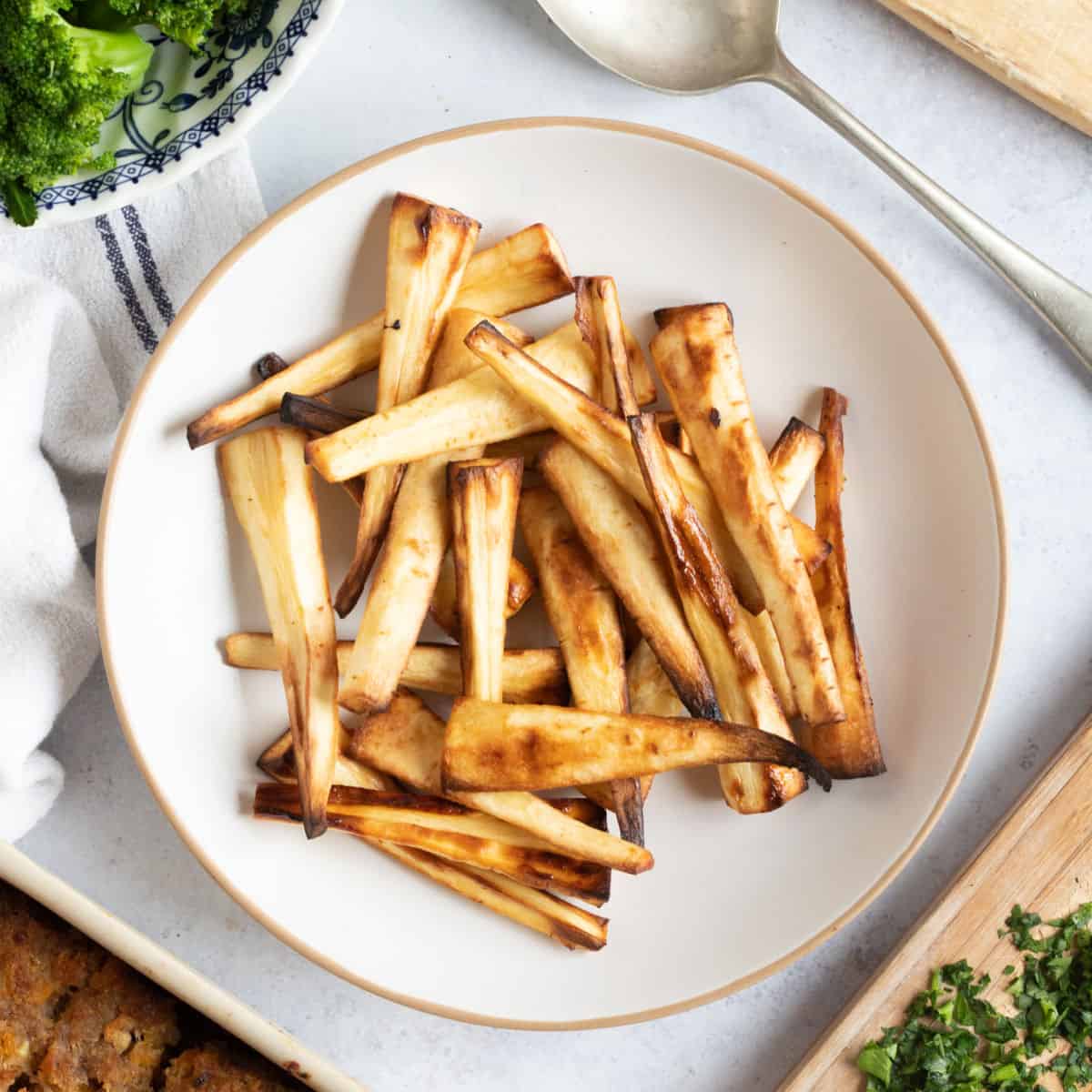 Easy Air Fryer Parsnips Recipe - Effortless Foodie