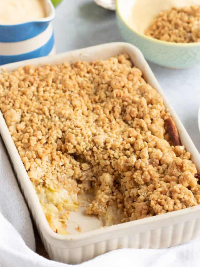 Easy Blackcurrant Crumble Recipe - Effortless Foodie