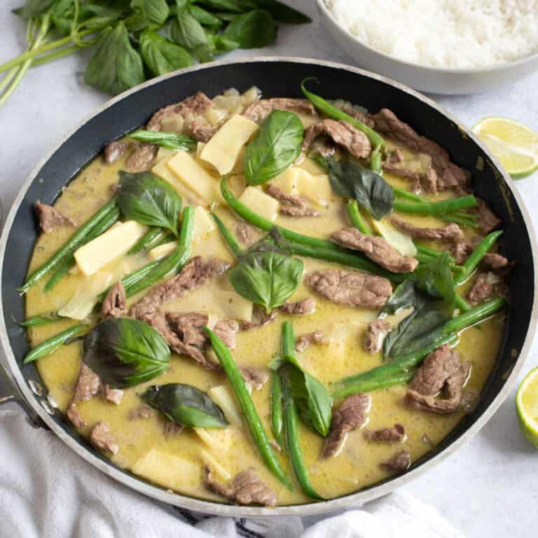 Easy Thai Green Beef Curry Recipe - Effortless Foodie