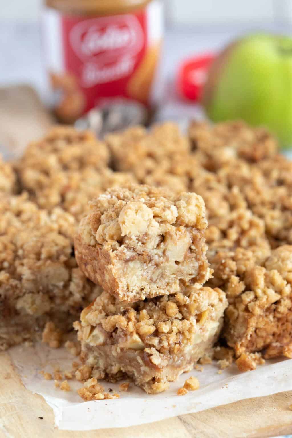 Biscoff Apple Crumble Bars - Effortless Foodie