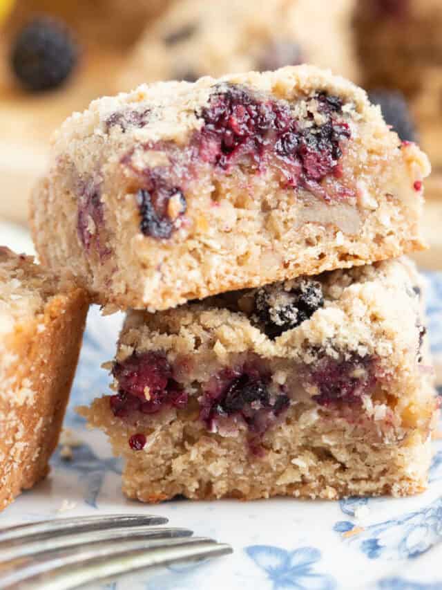 Easy Blackberry Crumble Recipe - Effortless Foodie