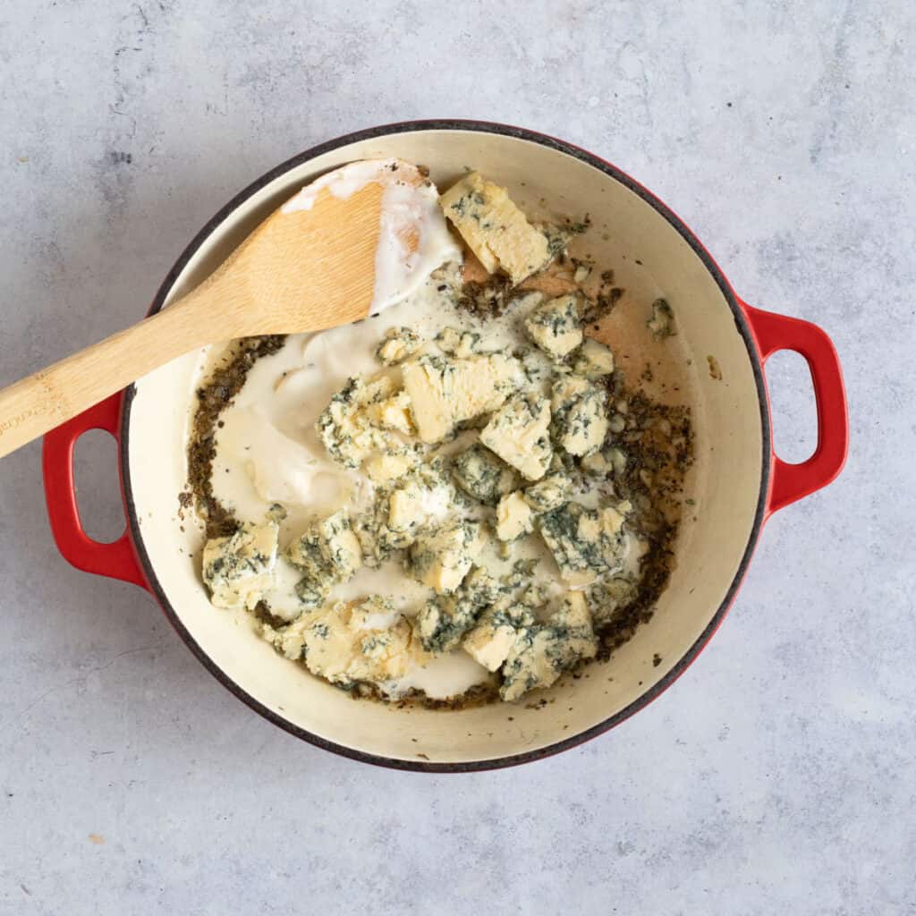 Creamy Spinach and Blue Cheese Pasta - Effortless Foodie