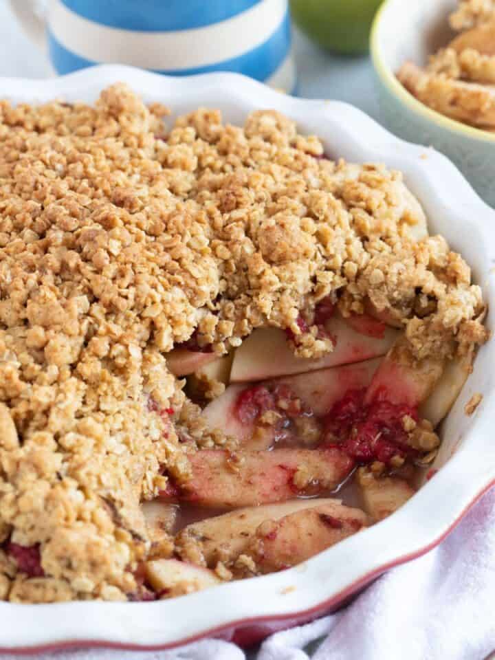 Easy Apple and Pear Crumble Recipe - Effortless Foodie
